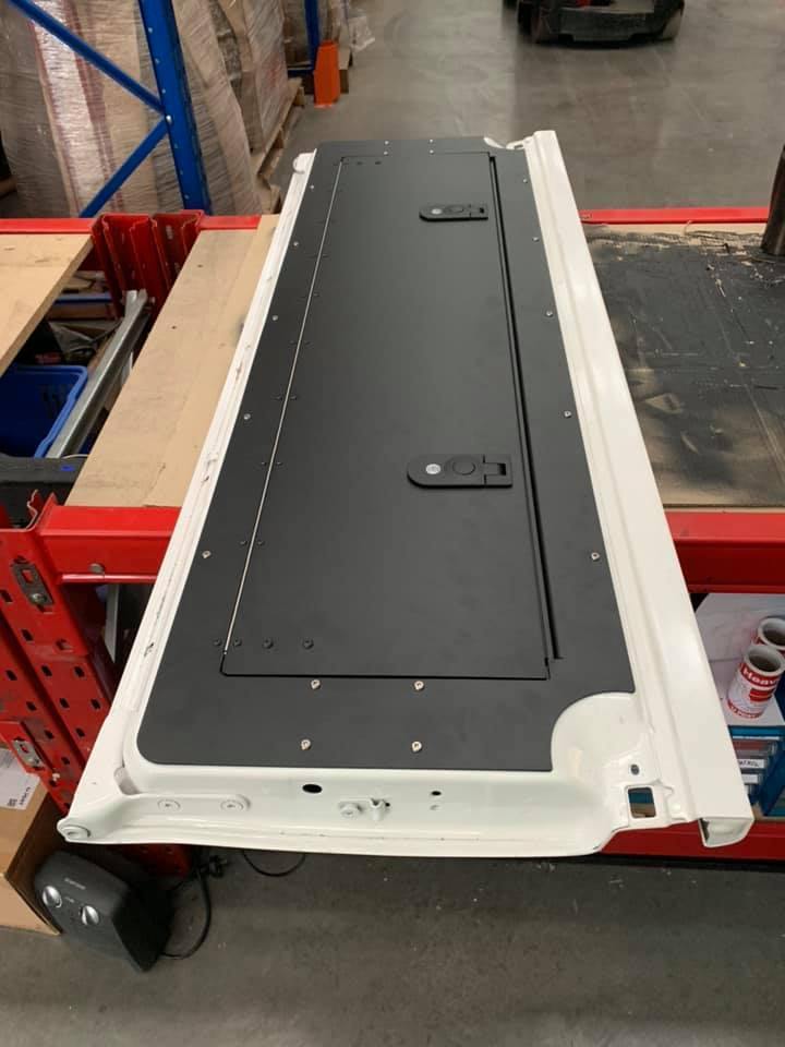 Toyota Hilux (2005-2015) N70 KUN Tailgate Storage – Canyon Off-Road